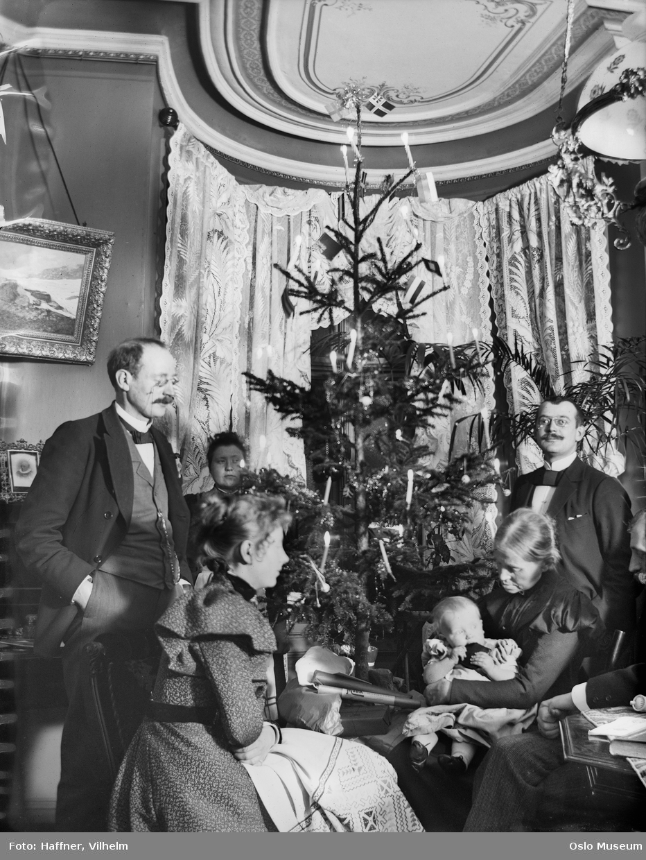 Juletreet i gamle dager - Serieliv